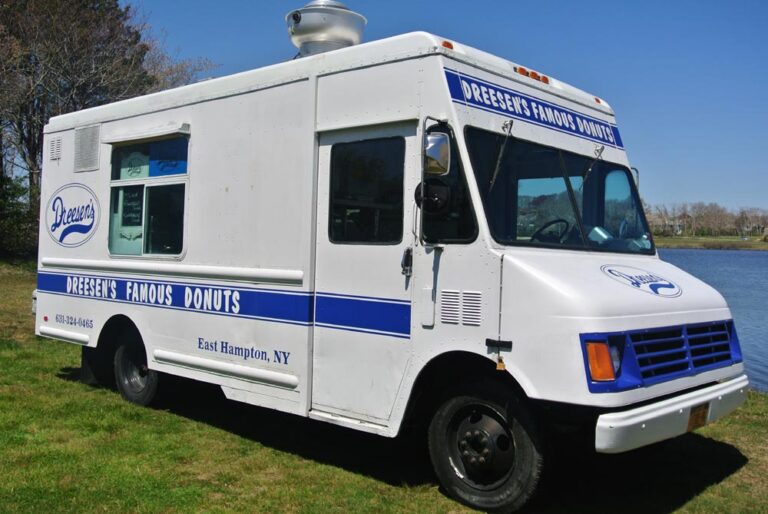Donut Truck - Dreesens Donuts